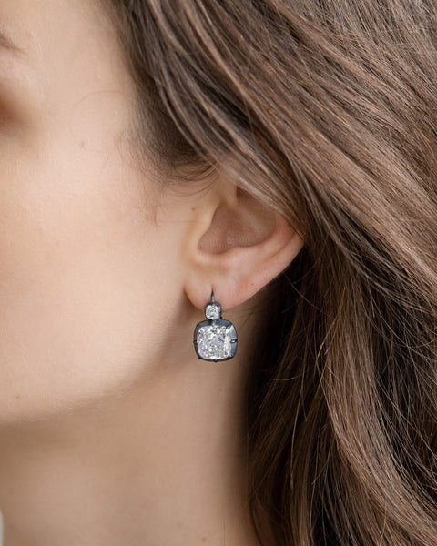 CONSTANCE EARRINGS – YUN YUN SUN